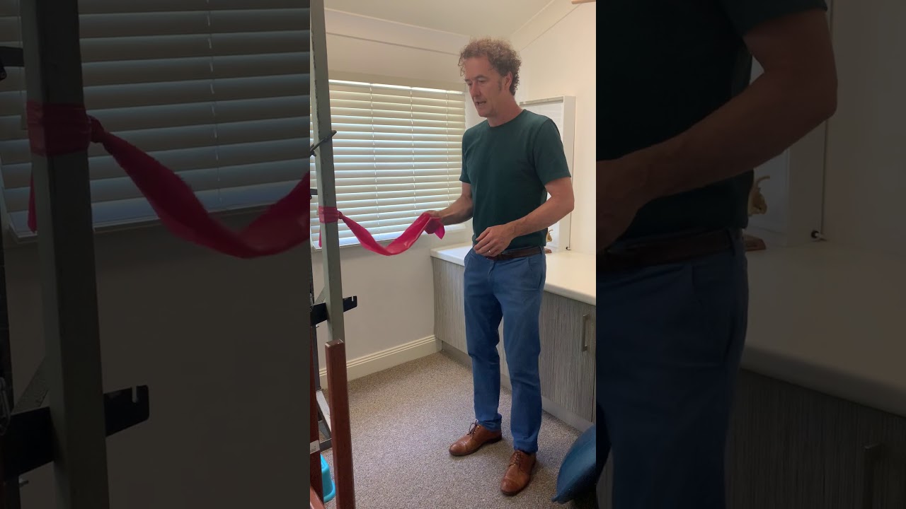 Theraband Shoulder External Rotation - YouTube