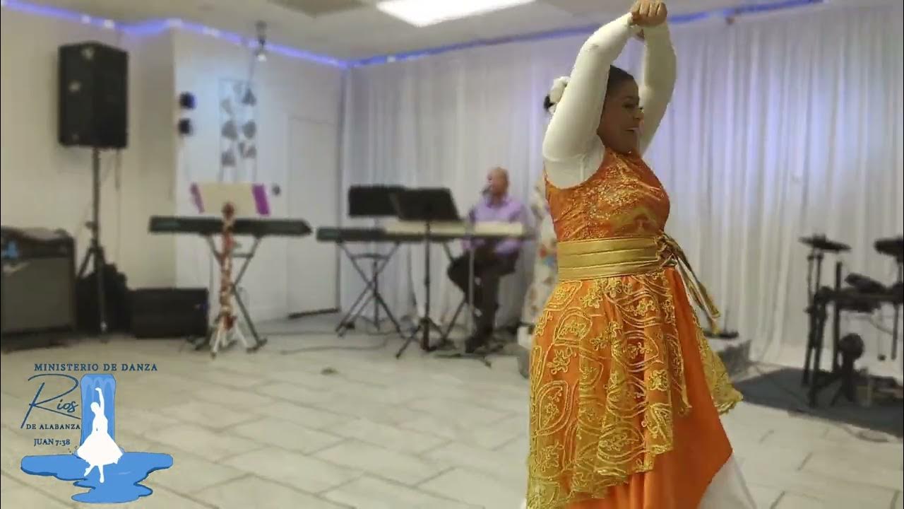 Danza Dios Está | Nimsy López - YouTube