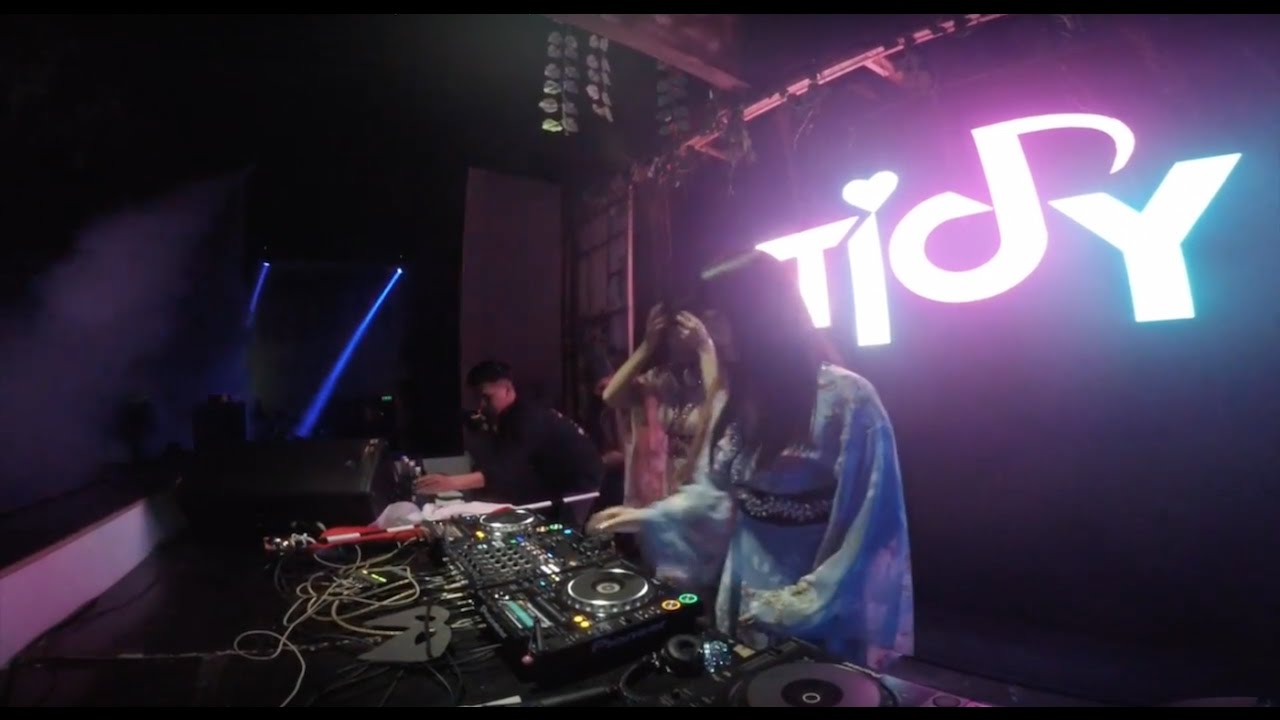 TIDY Empirica Jakarta Play Movie(2016/10/29) - YouTube