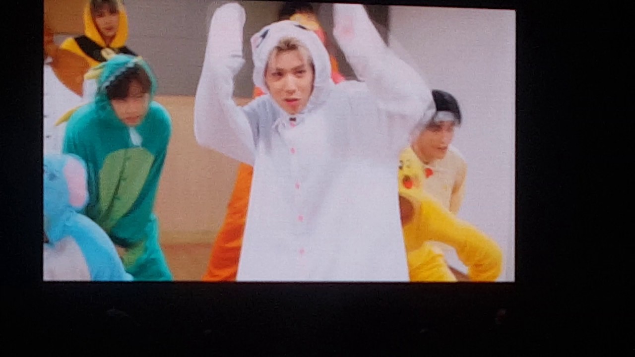 SF9 Fan meeting in SG Random play dance - YouTube