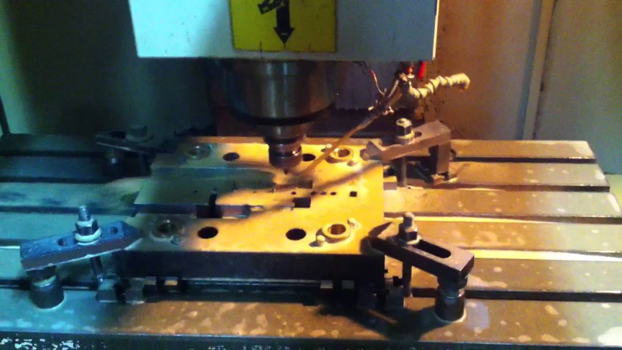 Sinumerik 810d - YouTube