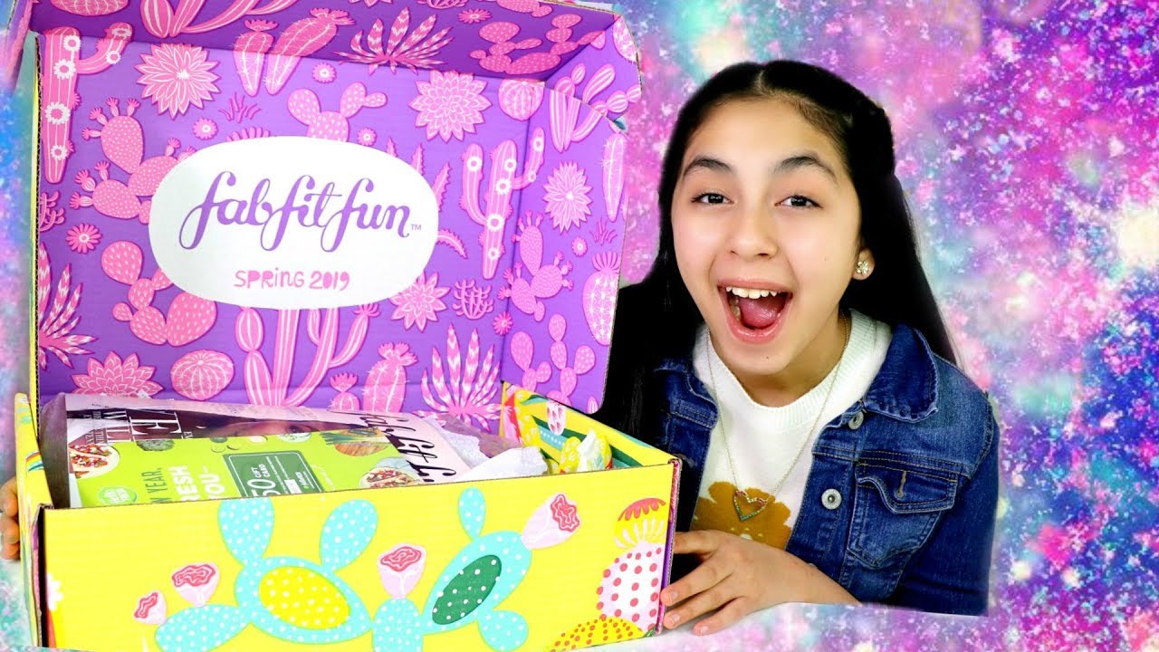 Unboxing My First FAB FIT FUN Box Spring 2019 |B2cutecupcakes - YouTube