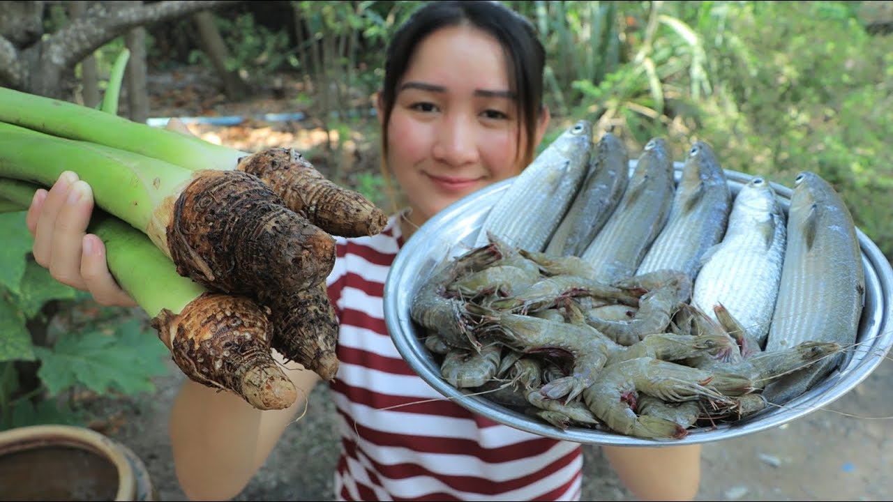 Yummy Taro Soup Cooking Fish - Taro Soup Recipe - Cooking With Sros ...