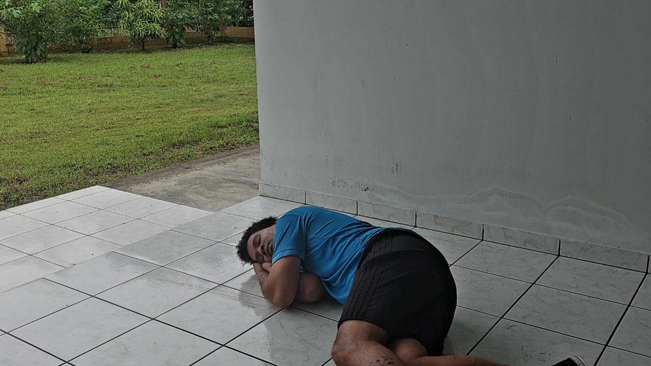 Stable side-positioning..might save your life one day! - YouTube