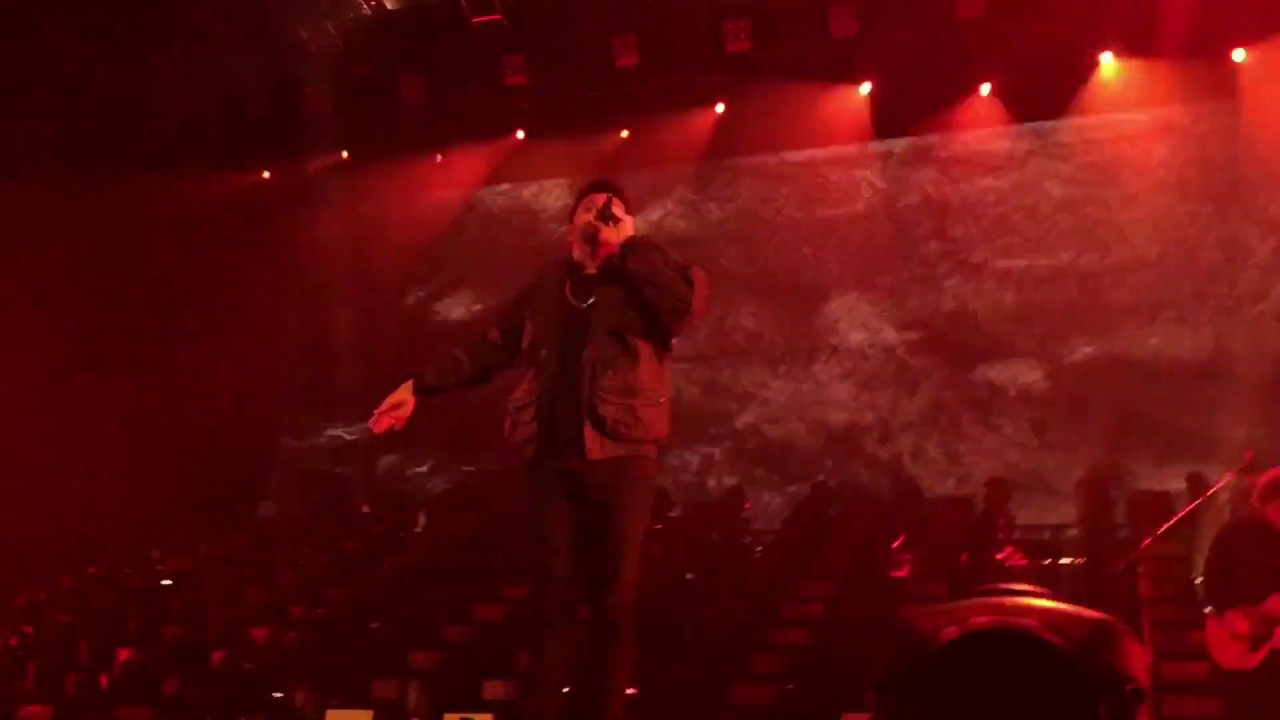 The Weeknd - Reminder ( Asia Tour Live in Bangkok 2018 ) - YouTube
