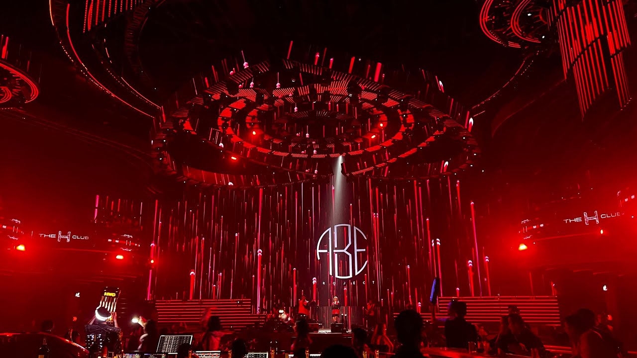 Asia’s biggest nightclub. The H Club Jakarta. - YouTube