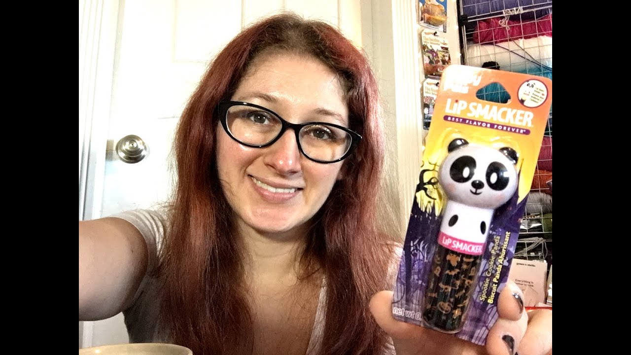 Review - Lip Smacker Lippy Pals Lip Balm in Spookie Cookie Panda - YouTube