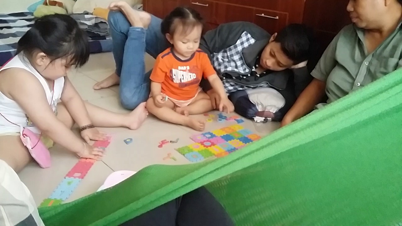 Be choi xep hinh - YouTube