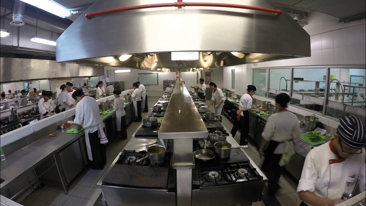 Timelapse Hot Kitchen (Week 4) Dc 6 Group 3 - YouTube