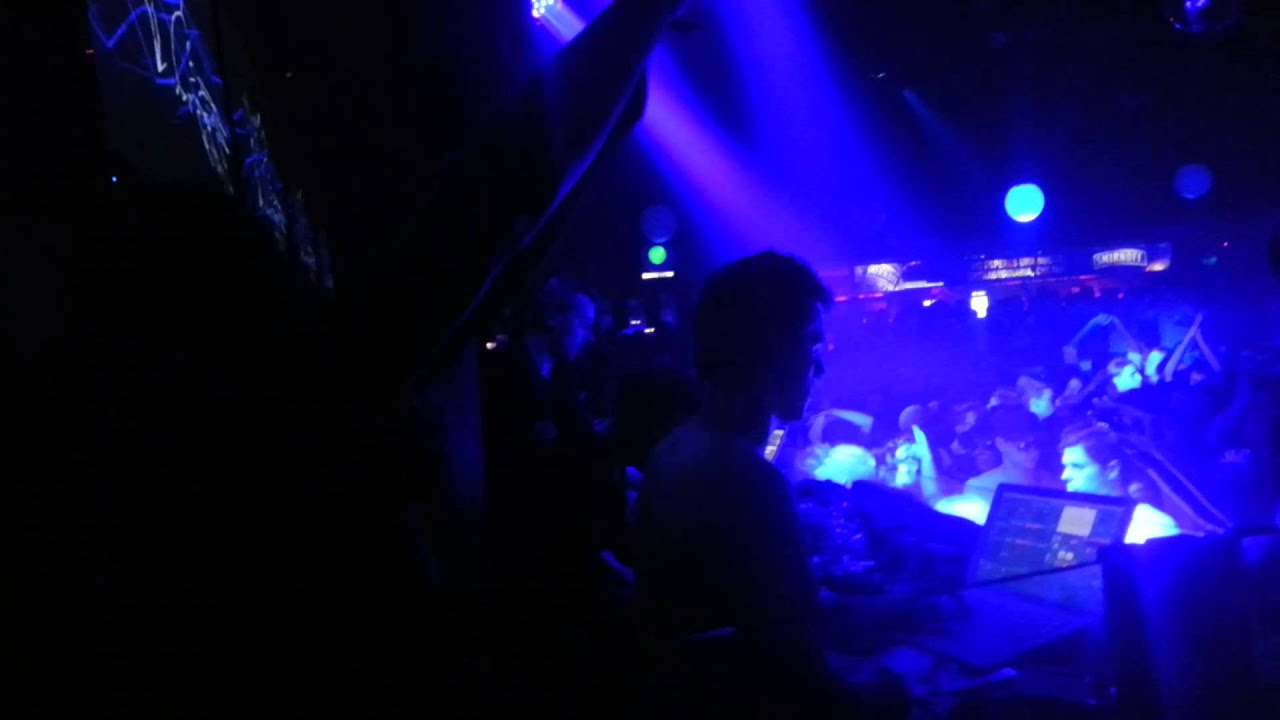 Alex Under @ Unique Community Special - Mandarine Club (13-10-2013 ...