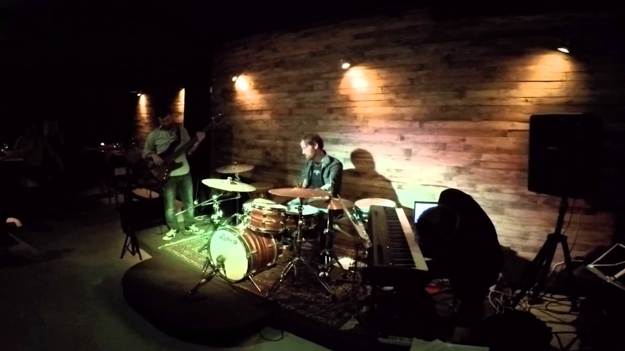 Iarin Munari Drums Solo on 6/8 Cantaloupe Island - YouTube