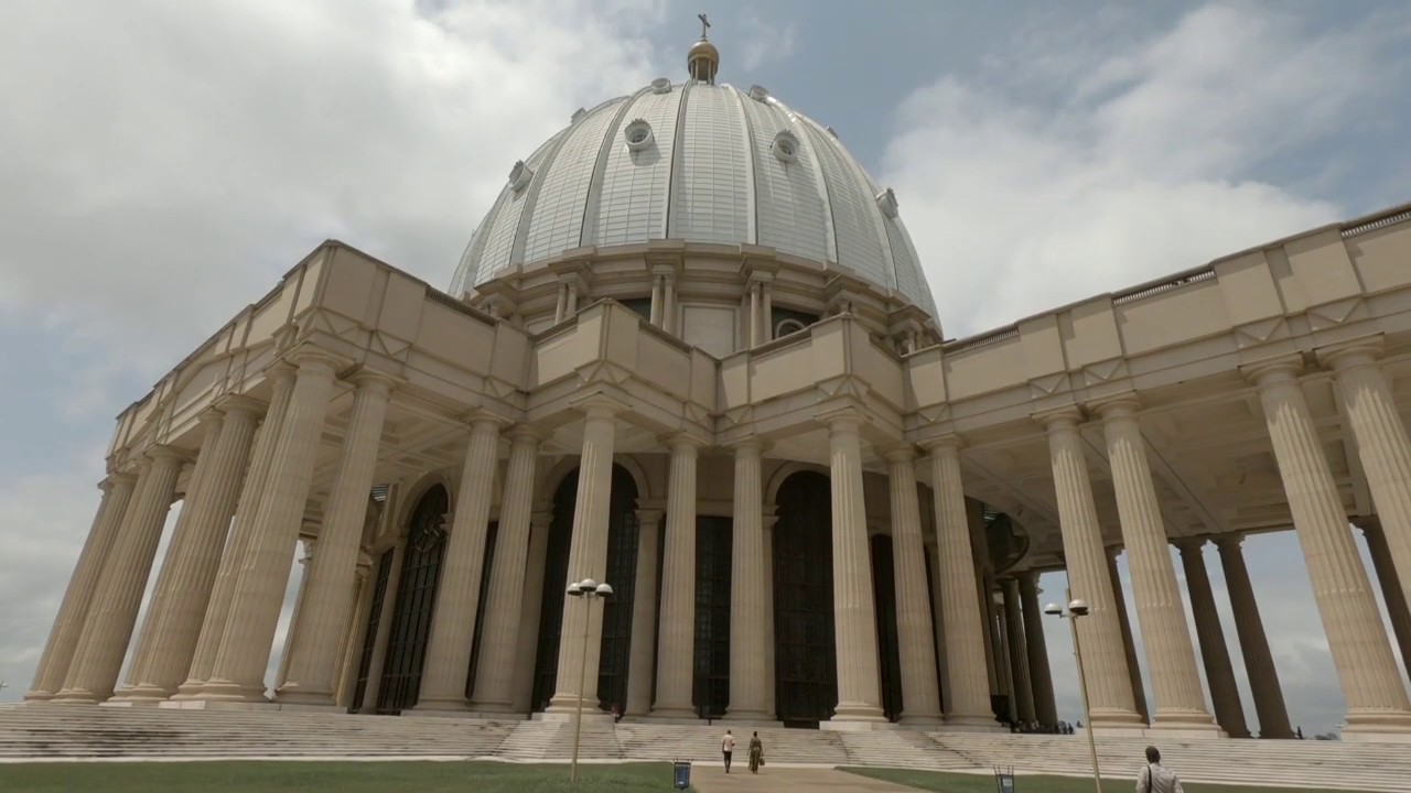 The Basilica of Our Lady of Peace in Yamoussoukro, Ivory Coast. - YouTube