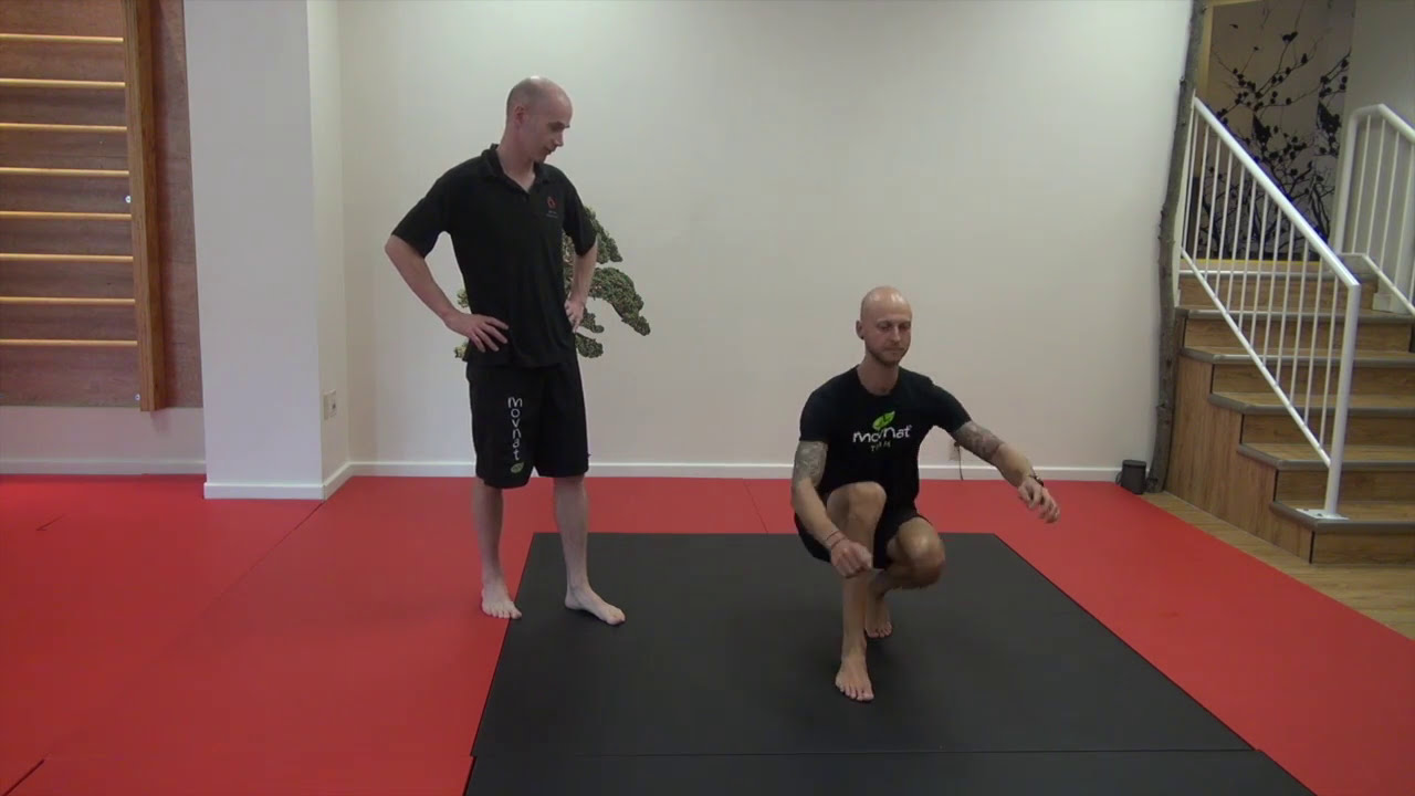 Deep Knee Split Squat to Standing | Ed Paget - YouTube