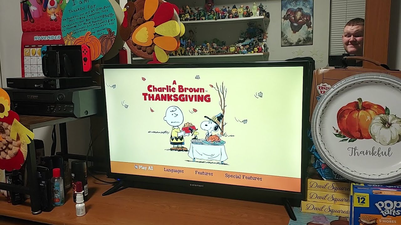Menu Walkthrough Of A Charlie Brown Thanksgiving Blu-Ray From 2010🦃🍽🍴🍂🍁 ...