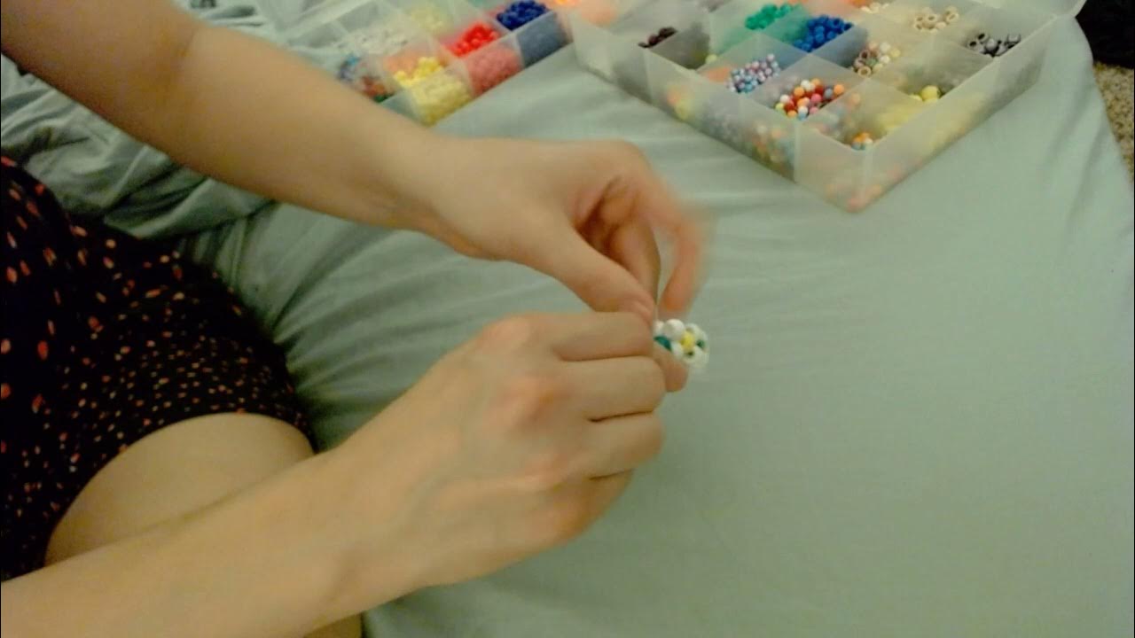 KANDI - Daisy Chain Tutorial - YouTube