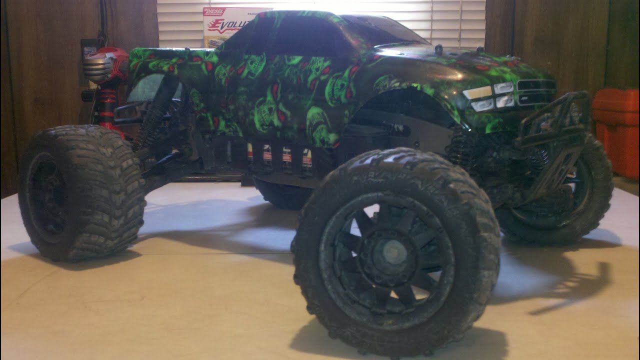 HPI Savage Flux HP XL bash n crash snapped axle =) - YouTube