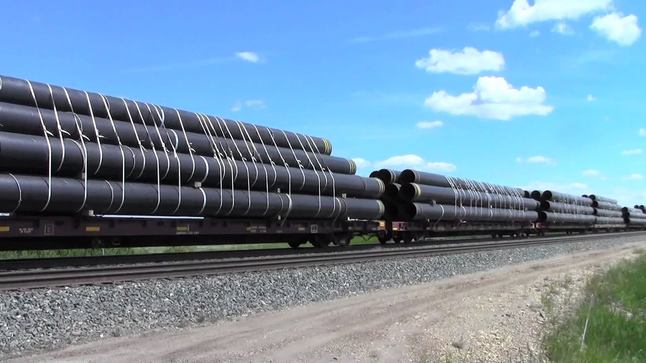 CN 2453 & IC 1024 Leads CN X401 West At Bremner AB - YouTube