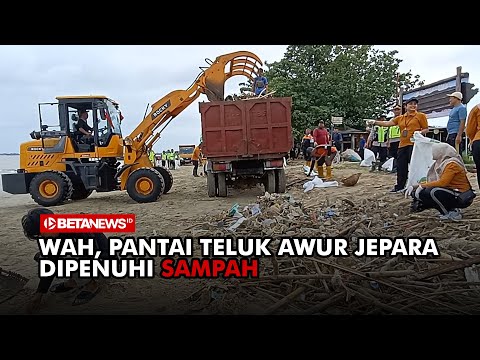 Imbas Cuaca Ekstrem, Pantai Teluk Awur Jepara Dipenuhi Sampah