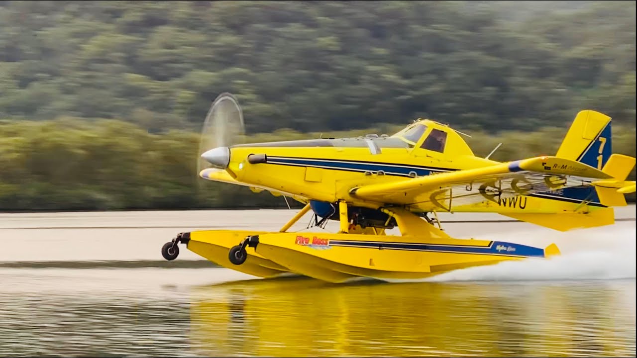 Water Bomber - High speed pass picking up water - Australian Bushfires ...