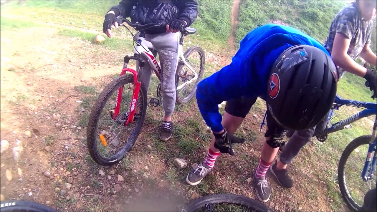 Enorme Chute En VTT Enduro - Commencal Meta AM V3 - YouTube