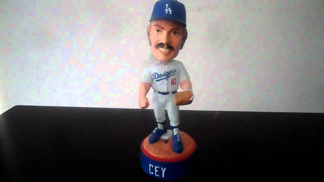 Ron Cey Musical Bobblehead - YouTube