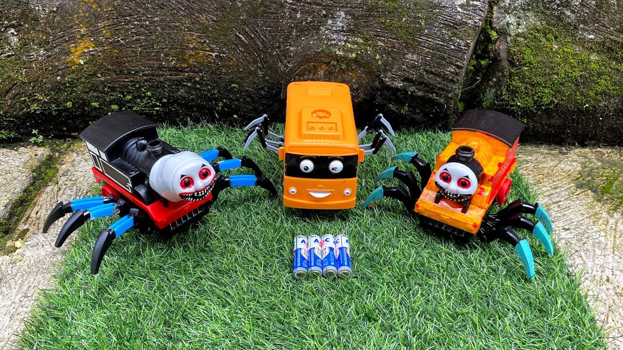 Unboxing and Building Thomas the Long-Neck Spider EXE, the Unique ...