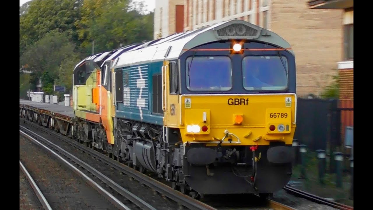 GBRf BR Blue 66789 + Colas Rail 70813 Pass Winchester For Eastleigh ...