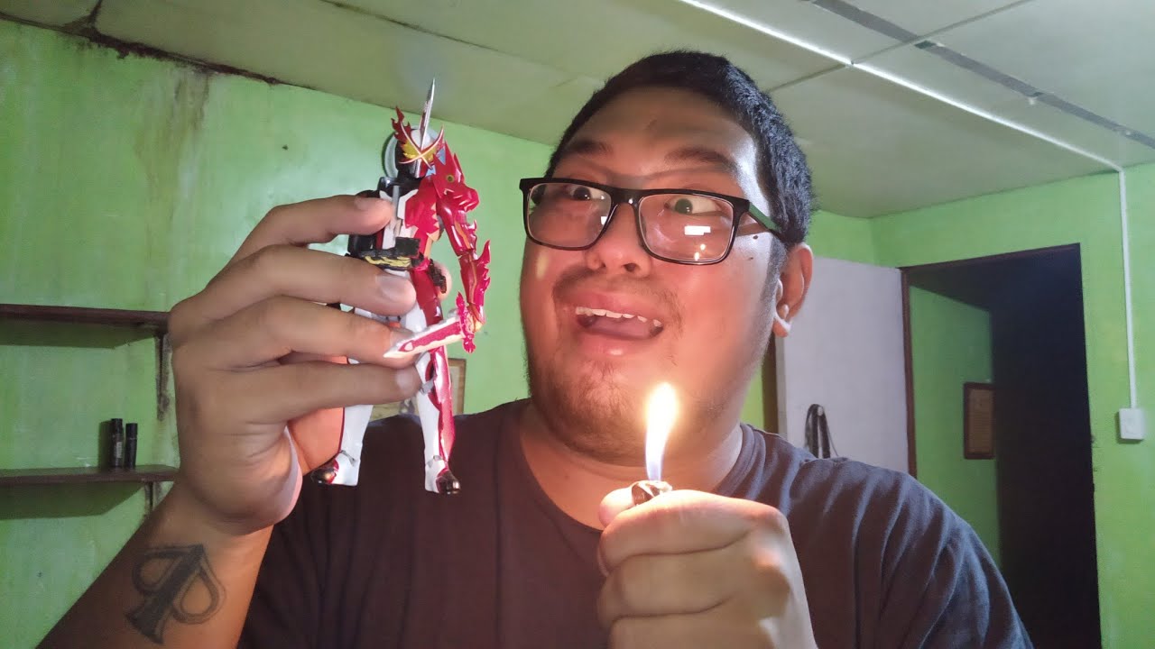 Toy Photography Episode #3: Practical Effect with real FIRE!! - YouTube