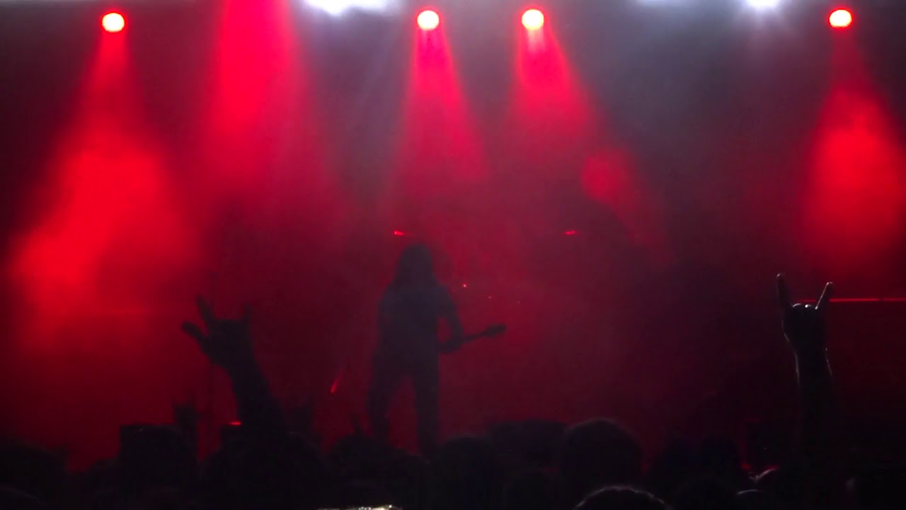 VENOM. Intro + Witching Hour Live. Barcelona 2016. - YouTube