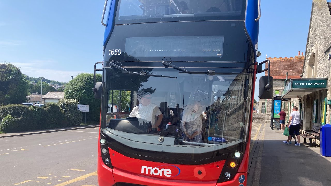 Morebus 2016 Alexander Dennis Enviro 400 MMC (HF66 CGE) on the 35 to ...