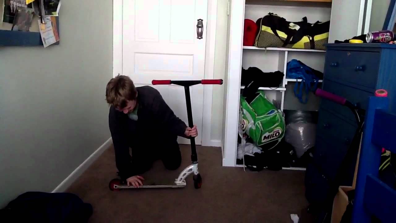 Scooter Check - Jacob Duffin - YouTube