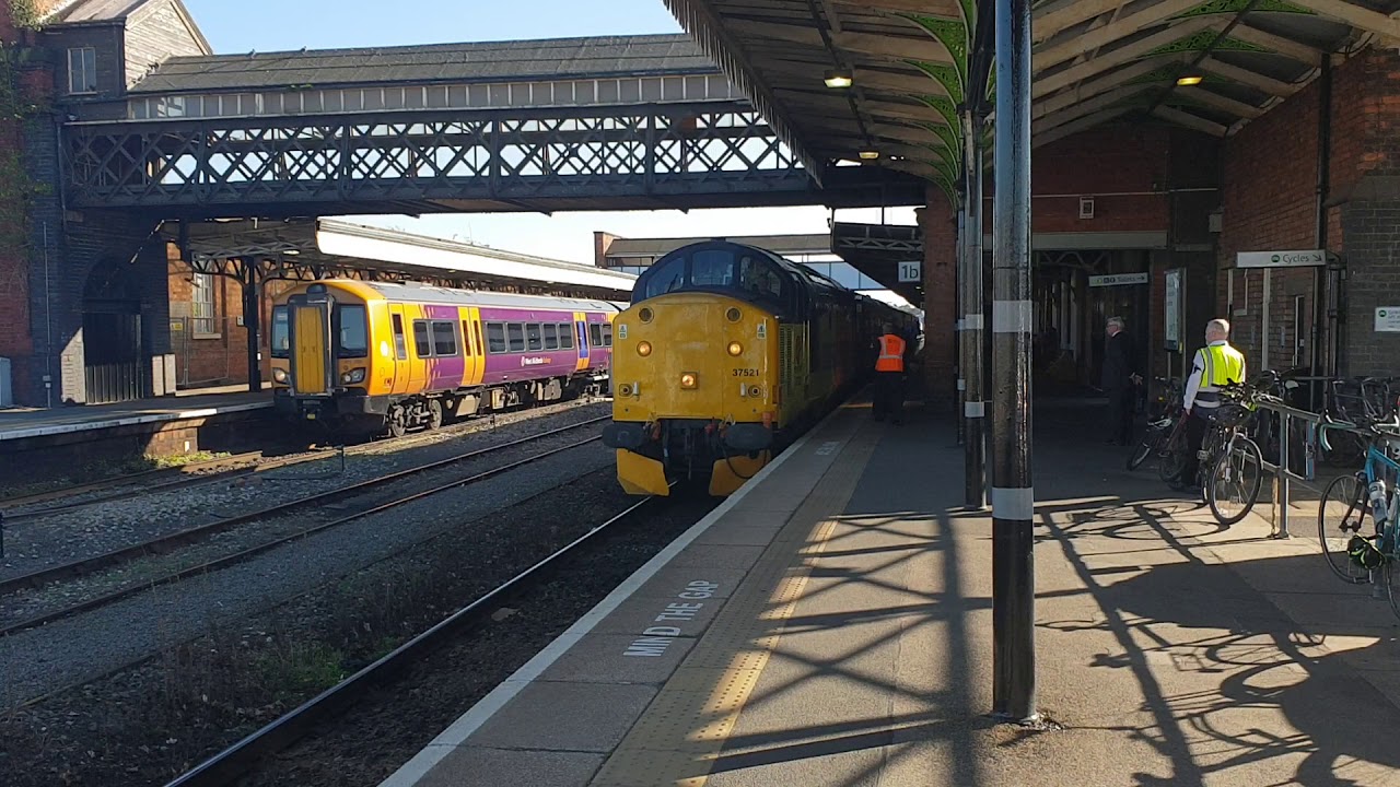 Colas Rail Freight 37521 departing Worcester Shrub Hill - YouTube