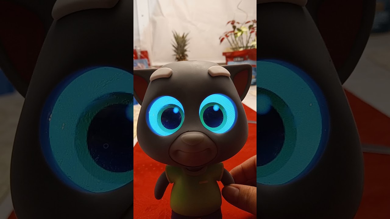 talking tom gamebud - YouTube