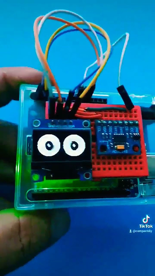 Arduino Animated Eyes Project! Free Code! - YouTube