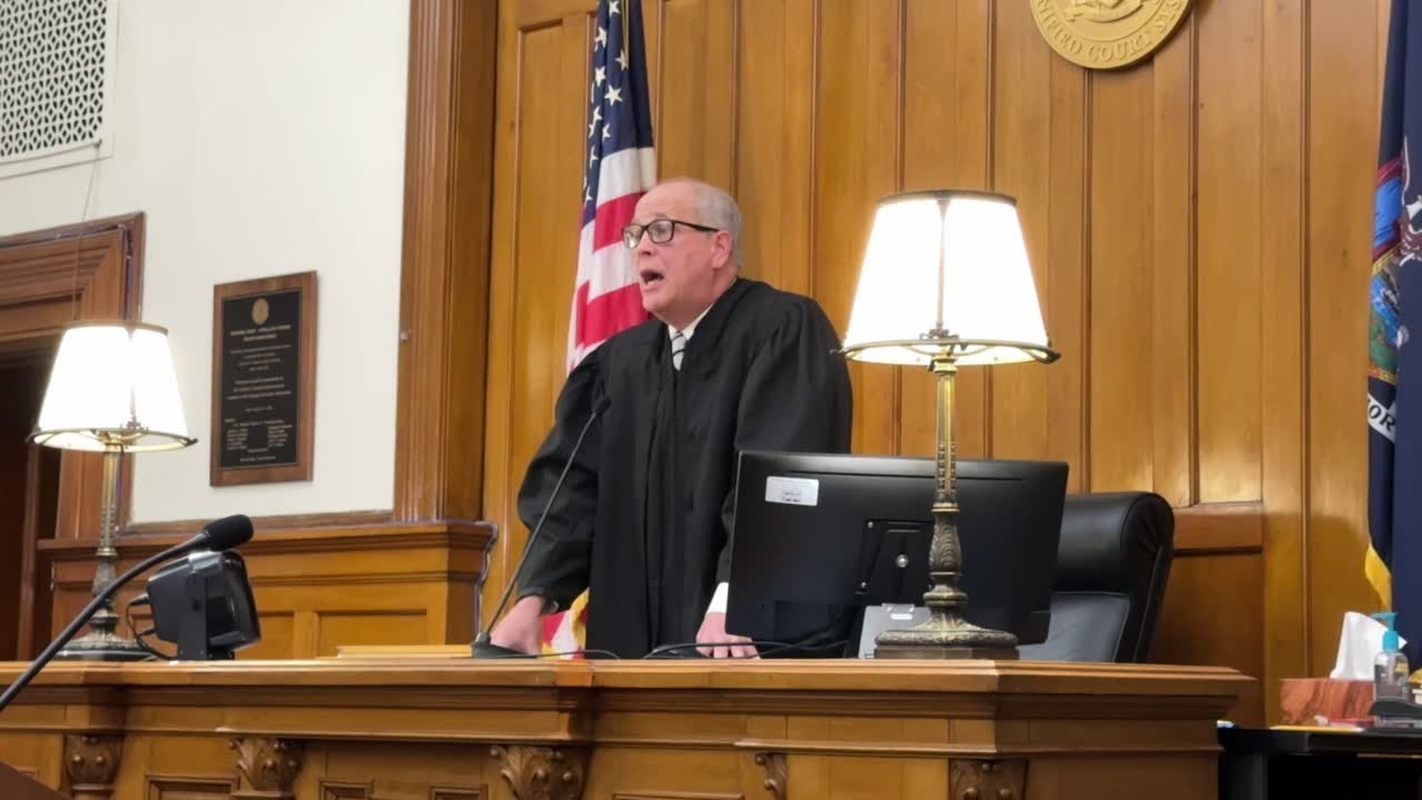 Judge Steve Buschman speaks at swearing-in ceremony - YouTube