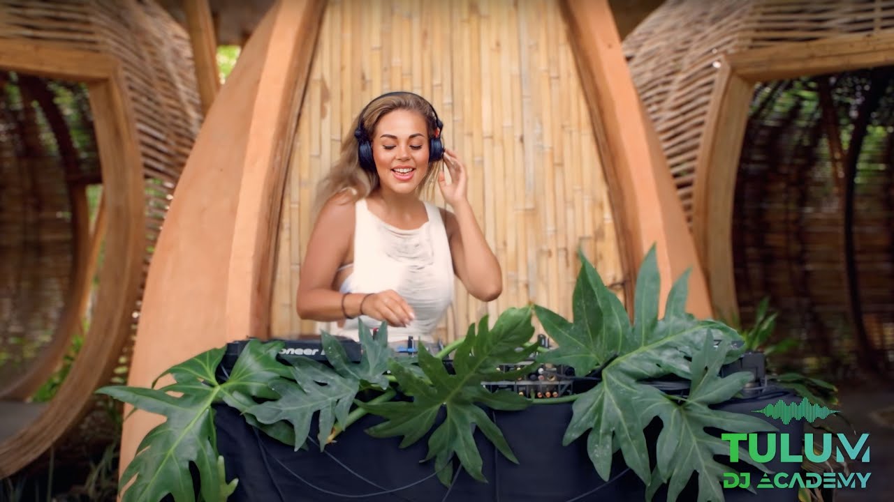 Afro House Set in the Heart of the Tulum Jungle By DJ Amparo 🌿🔥 | By ...