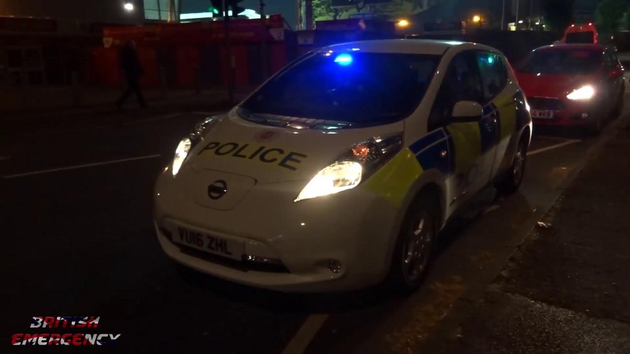 Nissan Leaf Slicktop Electric Police Car Light Demo - YouTube