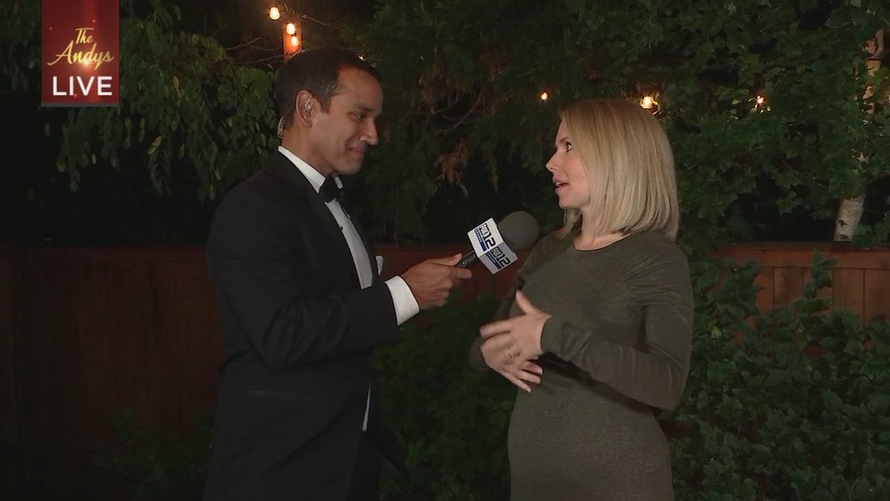 A night of surprises: FOX 12's Nora Hart makes big announcement at ...