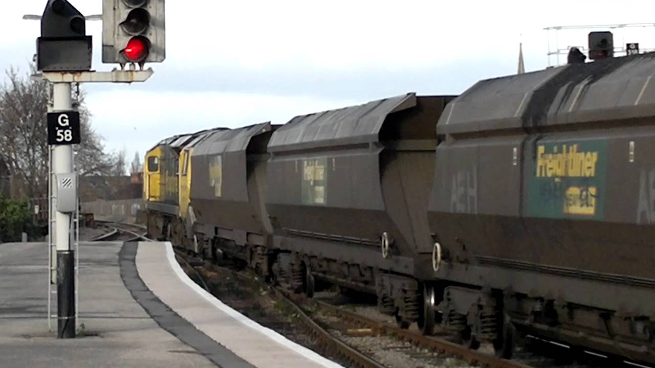 RARE Freightliner class 70 70006 in Gloucester Station 07/01/2012 - YouTube
