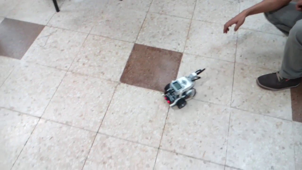 Laboratorio - Prototipo robot giro 30° - YouTube