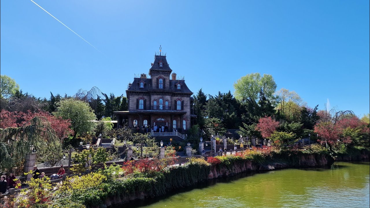 Phantom Manor | Disneyland Paris | Full Dark Ride POV - YouTube