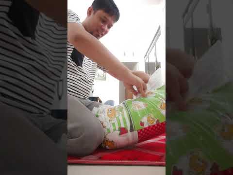 Unboxing bantal Cinta nyasar