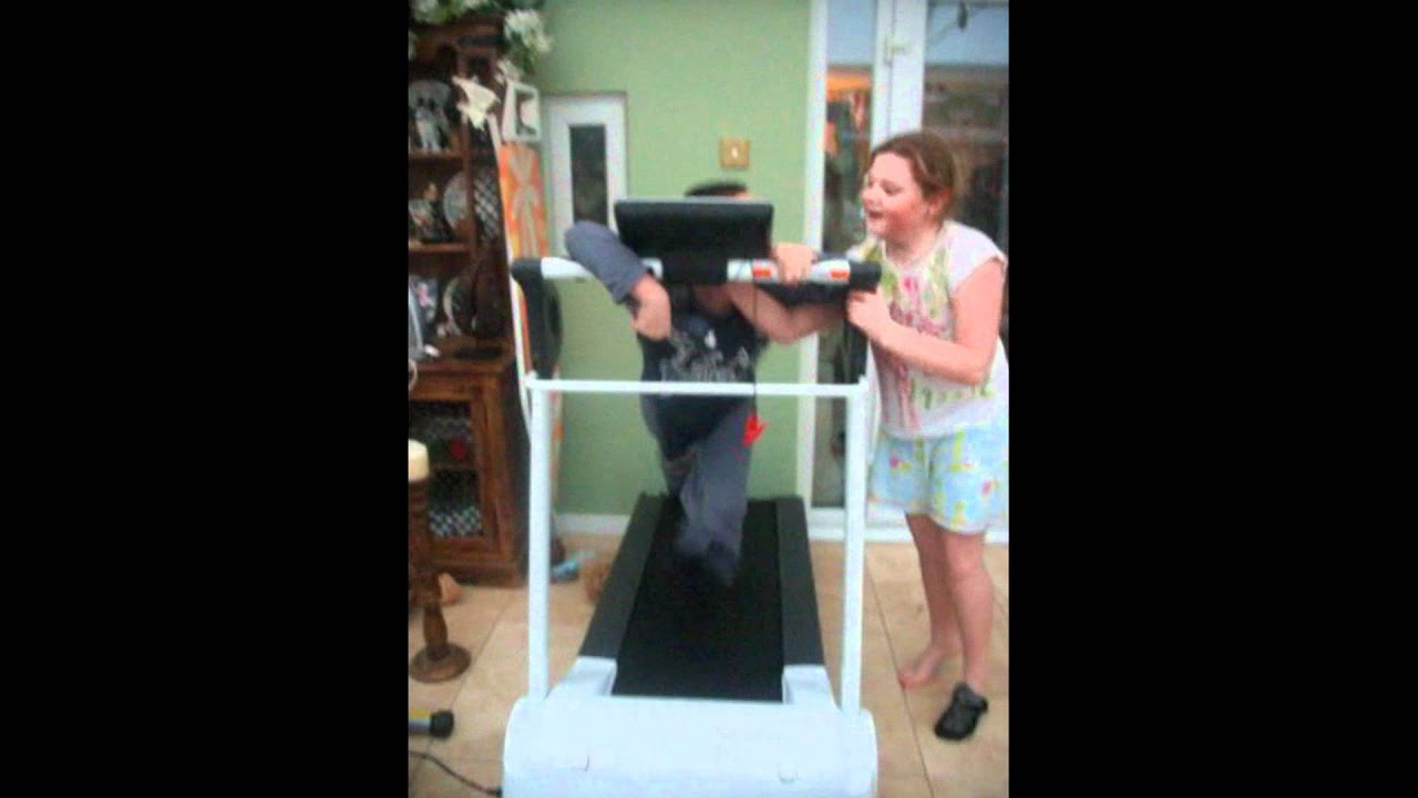 Falling of the running machine - YouTube