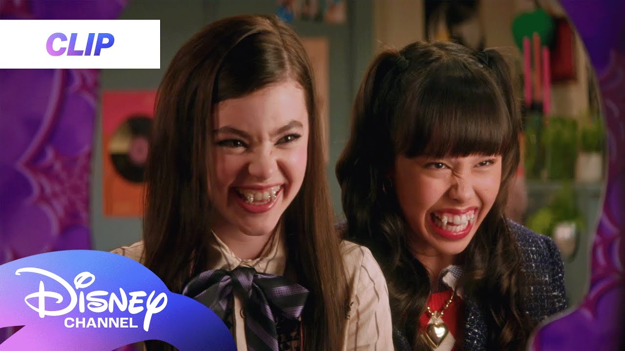 Vee Teaches Brittany How to be a Vampire! 👯‍♀️💜 | Vampirina: Teenage ...