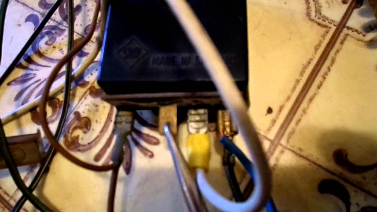 playing with VW bus relay & hazard switch - YouTube