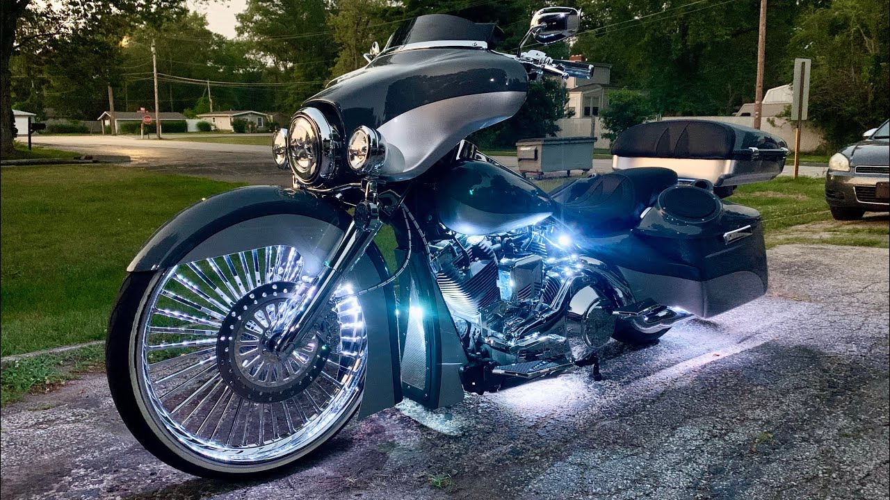 2006 Harley Davidson Electra Glide XK Glow Underglow Kit Installed By ...