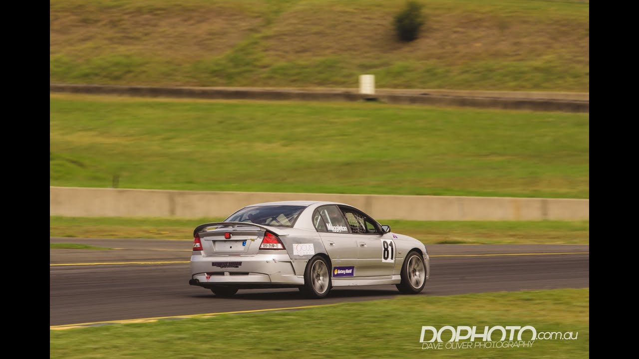 NSW Production Touring Cars 2015 SMSP Round 7 - Race 3 (Josh Muggleton ...