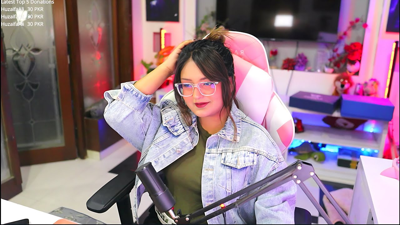 Your regular late night streamer is here 🔥 || LILY IS LIVE😘 - YouTube