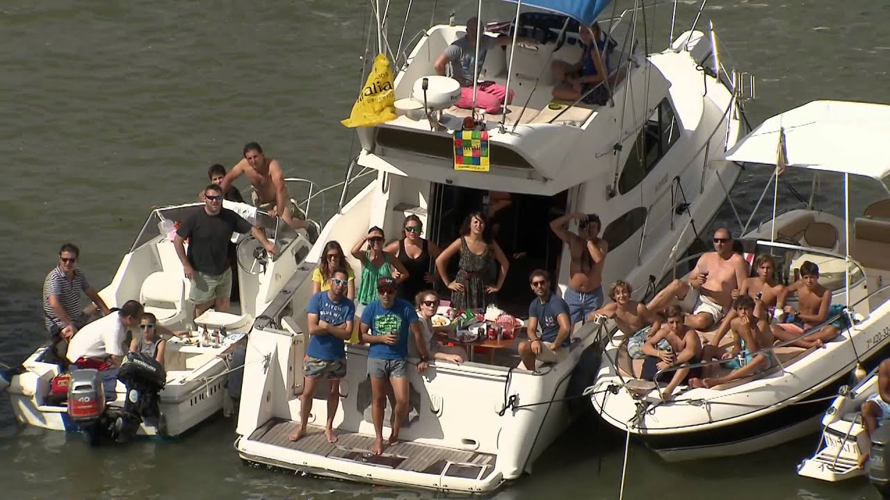 Red Bull Cliff Diving World Series 2014 - Action Clip - Bilbao, Spain ...