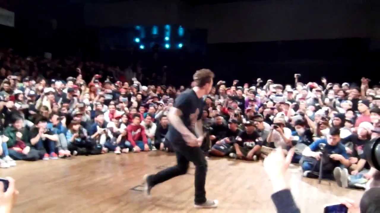 Free Style Session 2013 World bboy casper judge move - YouTube
